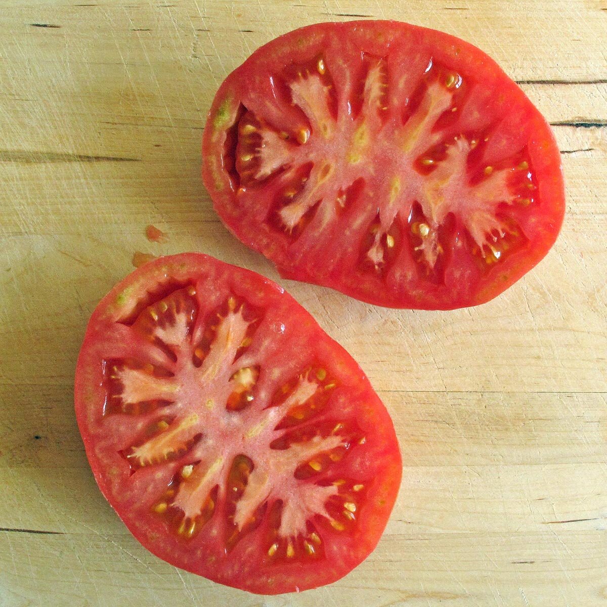 Tomato 'Rose de Berne' (Solanum lycopersicum) Organic seeds
